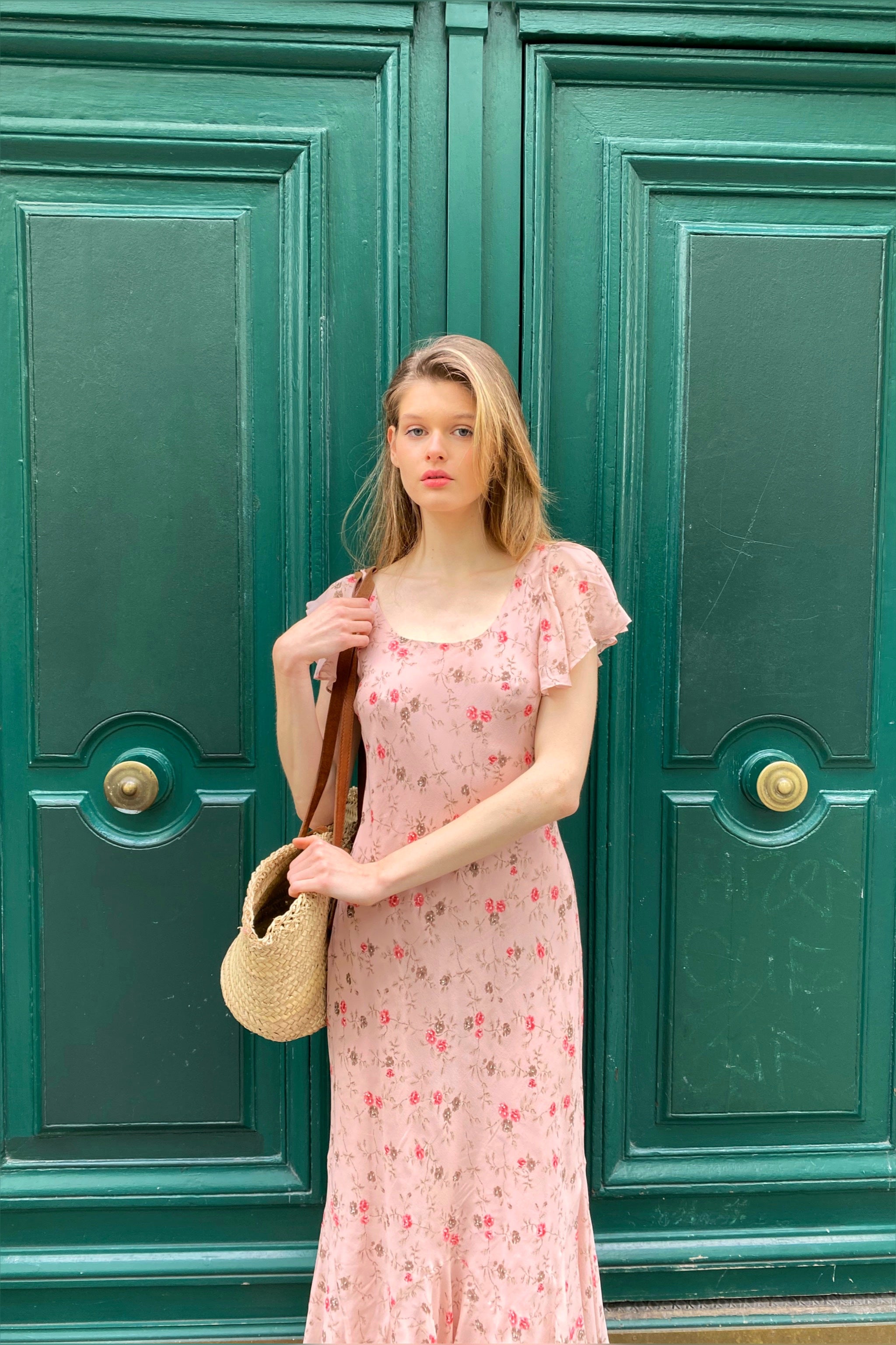 Robe fluide à fleurs – Petite Chineuse